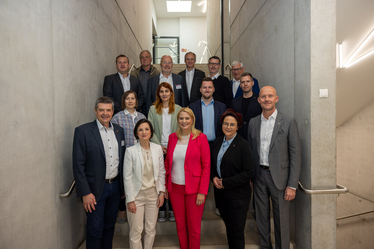 Landesrätin Winkler besuchte Karrieretag der HTBL Pinkafeld - Land ...