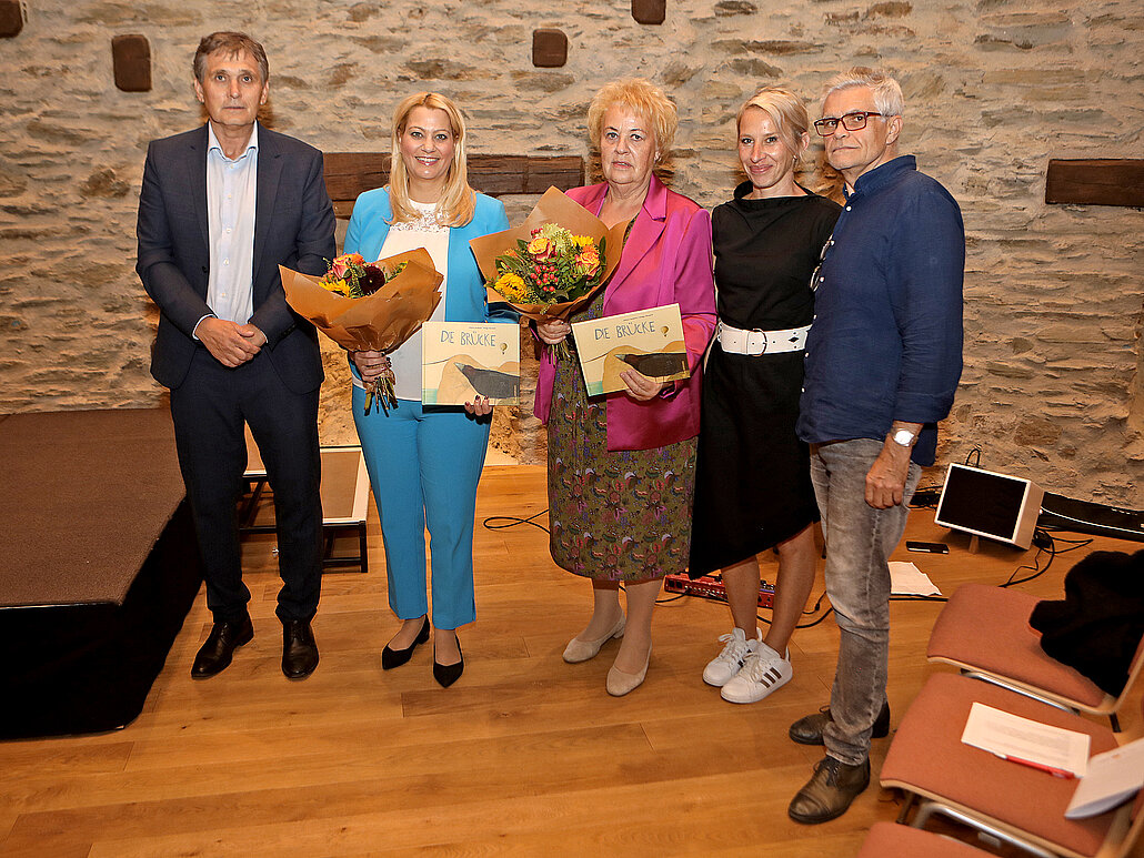 LR Winkler eröffnete die 5. Burgenländische Friedenskonferenz auf Burg ...
