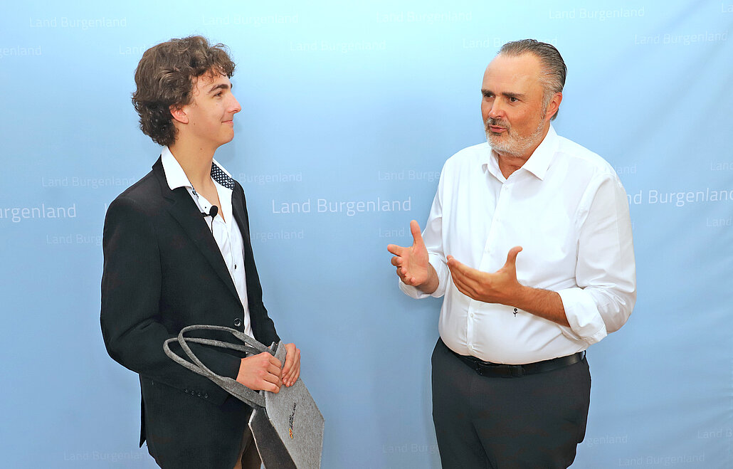 Burgenländer sang sich beim Wettbewerb „The Voice Kids 2022“ von SAT.1 ...