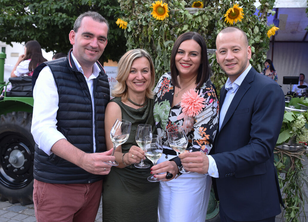 Winzerinnen und Winzer laden zu den Mörbischer Weinfesttagen von 4. bis ...