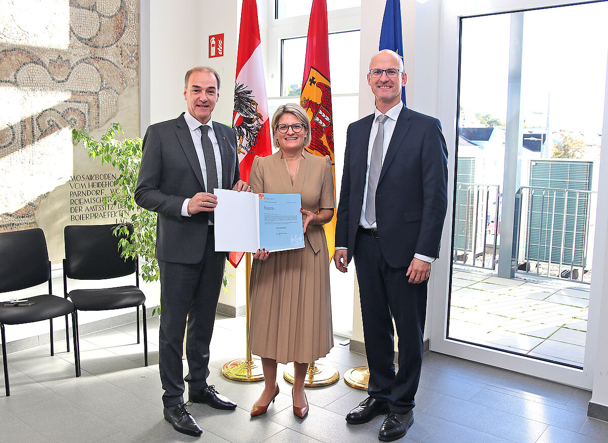 Neue Leiterin der Bezirkshauptmannschaft Neusiedl am See offiziell ins ...