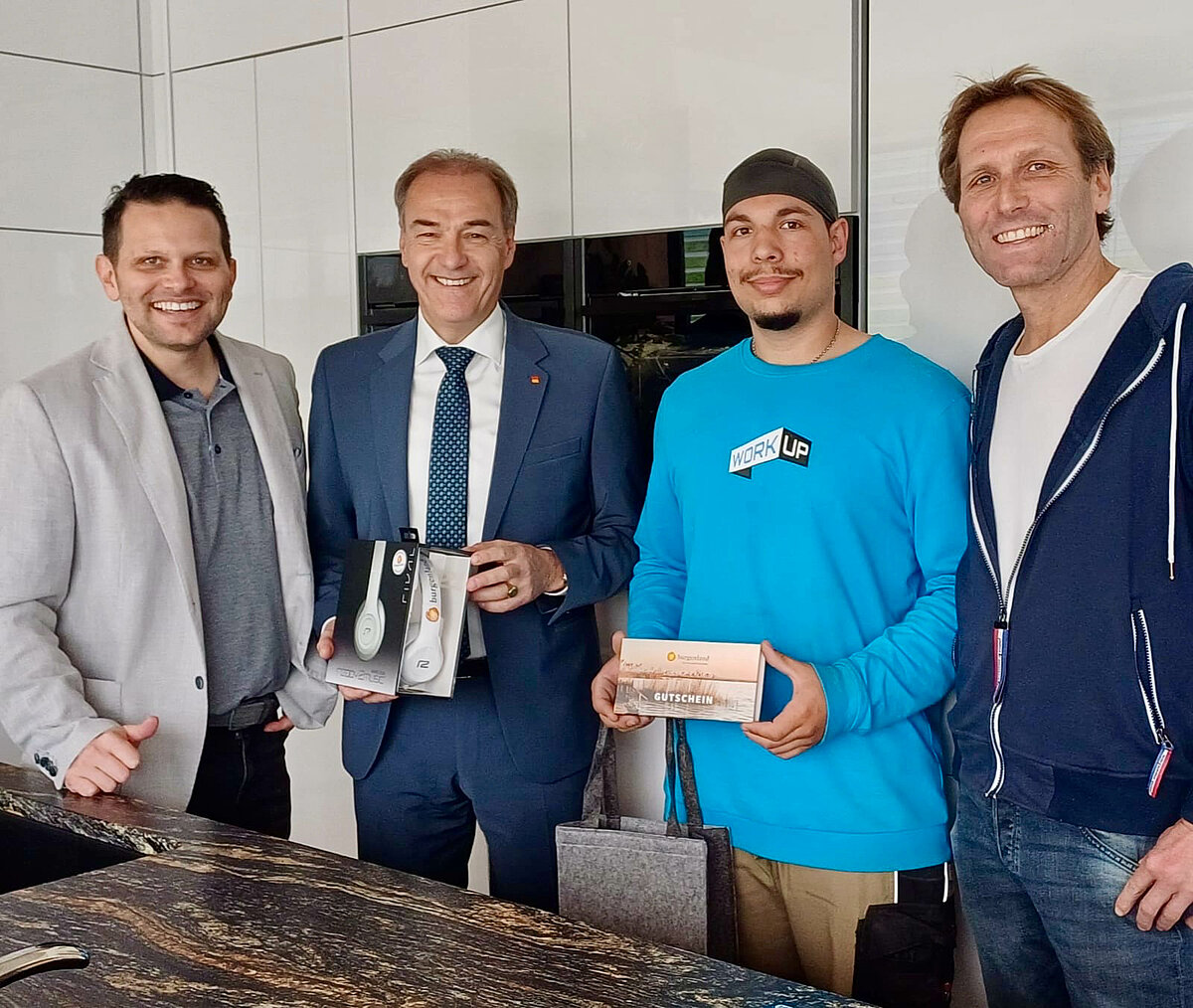 Landeslehrlingswettbewerb: Sieggrabener Tischler-Talent holt sich Landessieg - Land Burgenland