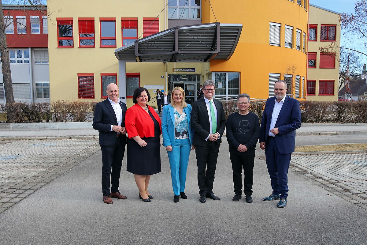 LH Doskozil / BM Polaschek: Gedenkzeichen von burgenländischen NS ...