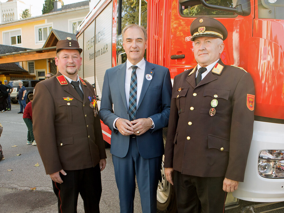 Freiwillige Feuerwehr Rotenturm erhielt zum 100-jährigen Jubiläum ein ...