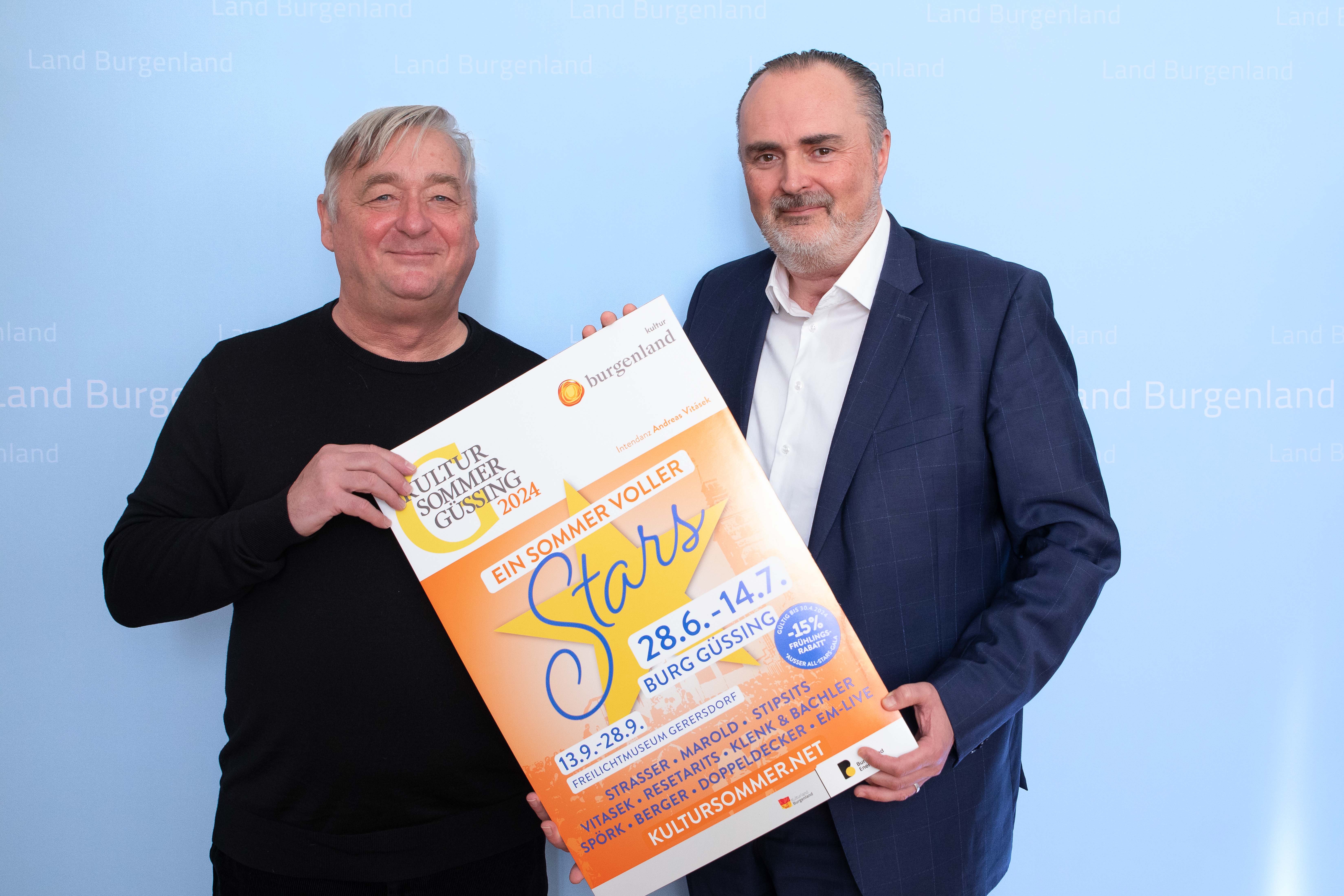 KULTUR SOMMER GÜSSING: Landeshauptmann Hans Peter Doskozil und Intendant Andreas Vitásek ...